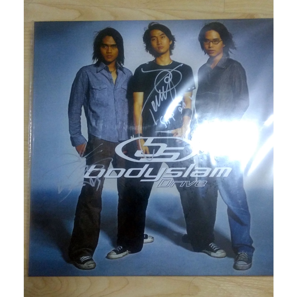 แผ่นเสียง วง Bodyslam อัลบั้ม Drive Blue vinyl พร้อมลายเซ็น มือ 1 ...