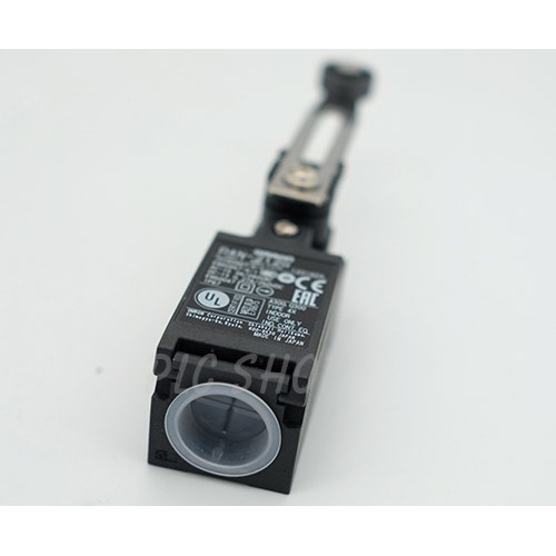 LIMIT SWITCH OMRON D4N-212G | Shopee Thailand