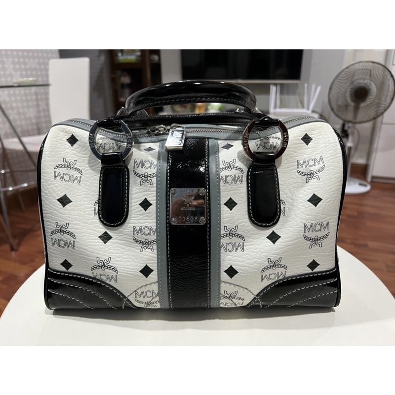 MCM ทรงหมอนแท้ 100% วินเทจ มือสอง | Shopee Thailand