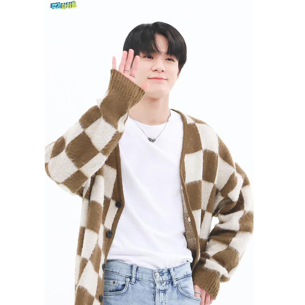 พรีเมี่ยม jeno cardi / jeno hot sauce CARDIGAN / PREMIUM KOREAN ...