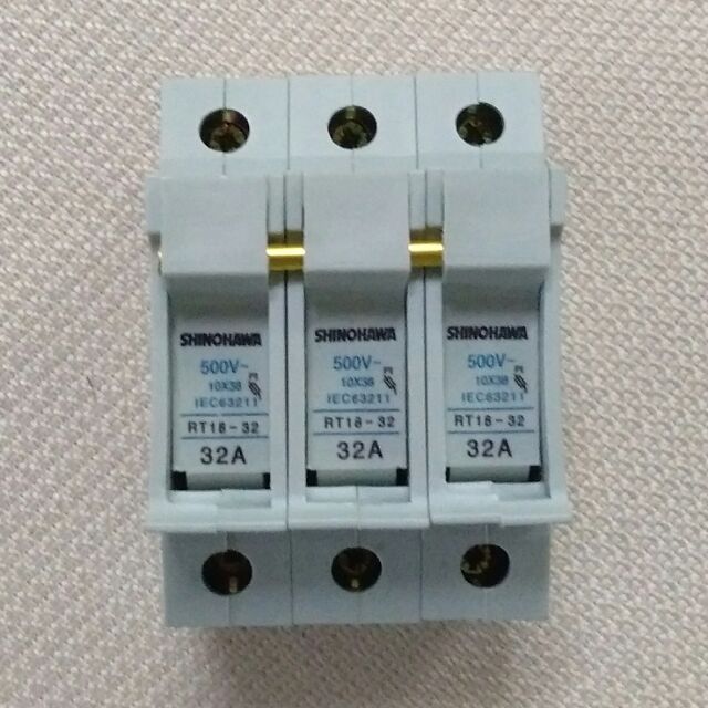 Shinohawa ฐานฟิวส์ RT18-32 3P ใหม่แท้ | Shopee Thailand