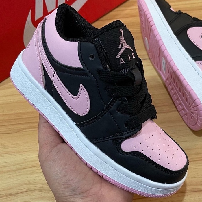 รองเท้า N ike Air Jo rdan 1 Kids Low 7 สี มีเก็บเงินปลายทาง | Shopee Thailand