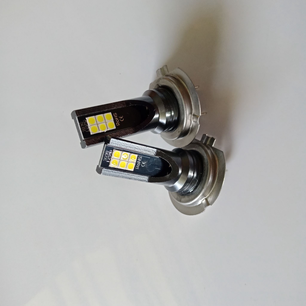 หลอดไฟ H7 ไฟหน้ารถจักรยานยนต์ / ไฟหน้ารถยนต์ LED H7 หลอดไฟหน้ารถ หลอดLED 12ดวง H7 แสงสีขาว 6000K ...
