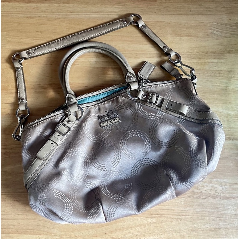 used coach madison สภาพ 50% ขายเทโละตู้ | Shopee Thailand
