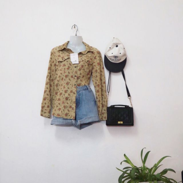 เสื้อเชิ้ตเนื้อผ้าลูฟูคบาง/ลายดอกสายมากไม่หนาbrand:colza | Shopee Thailand