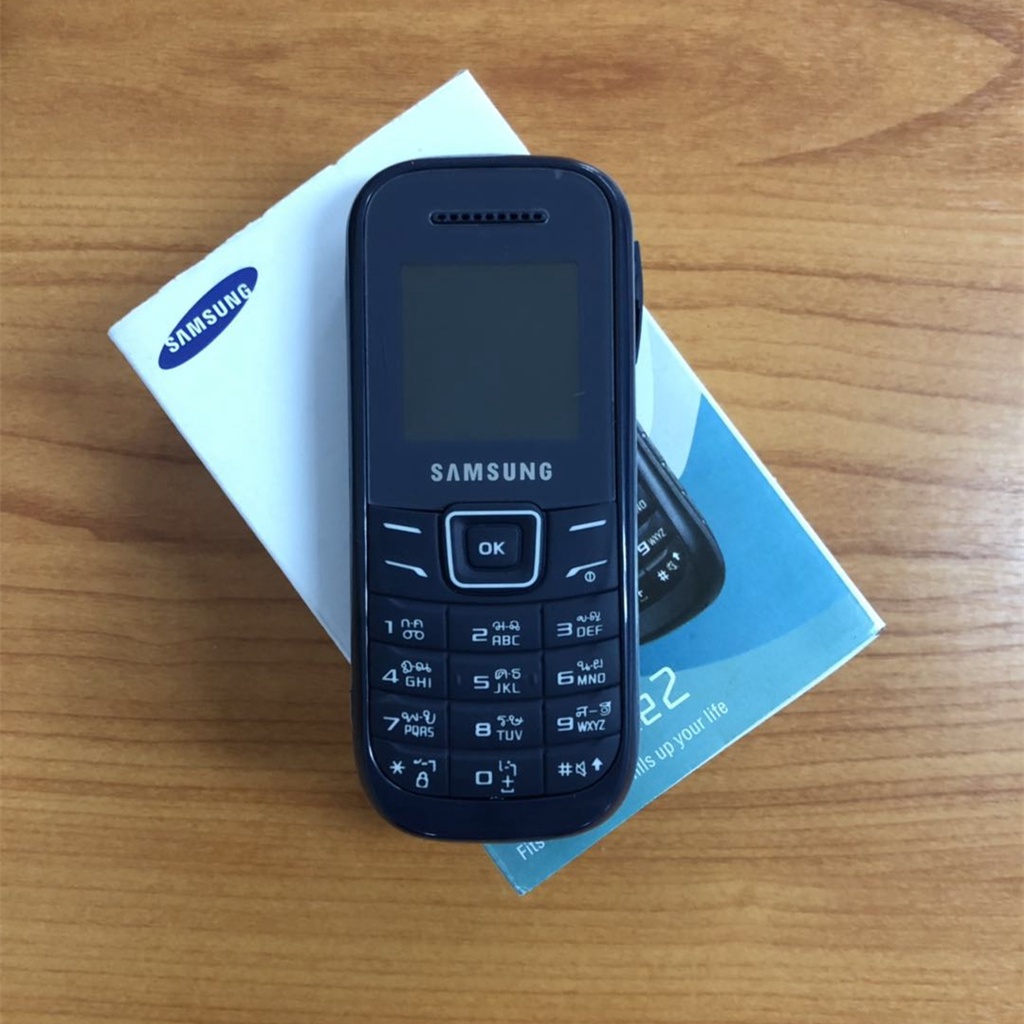 SAMSUNG HERO GT-E 1200Y มือถือปุ่มกด ราคาแพงกว่าใช้ดีกว่า | Shopee Thailand