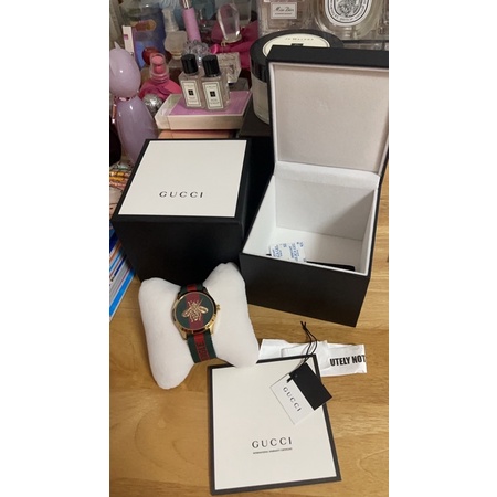 gucciนาฬิกาสายเขียวแดง ผึ้งทอง Gucci รุ่น YA126487A หน้าปัดผึ้งทอง ขอบ ...