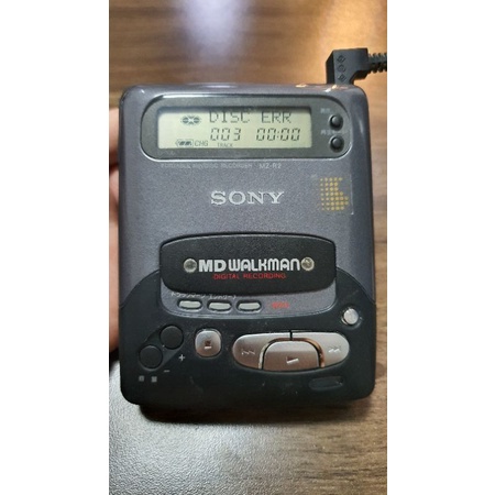 Sony MD รุ่น MZ-R2 เปิดติด ไม่อ่านแผ่น สภาพ รวมๆสวย มีแบตแท้ให้แต่น่าจะ ...
