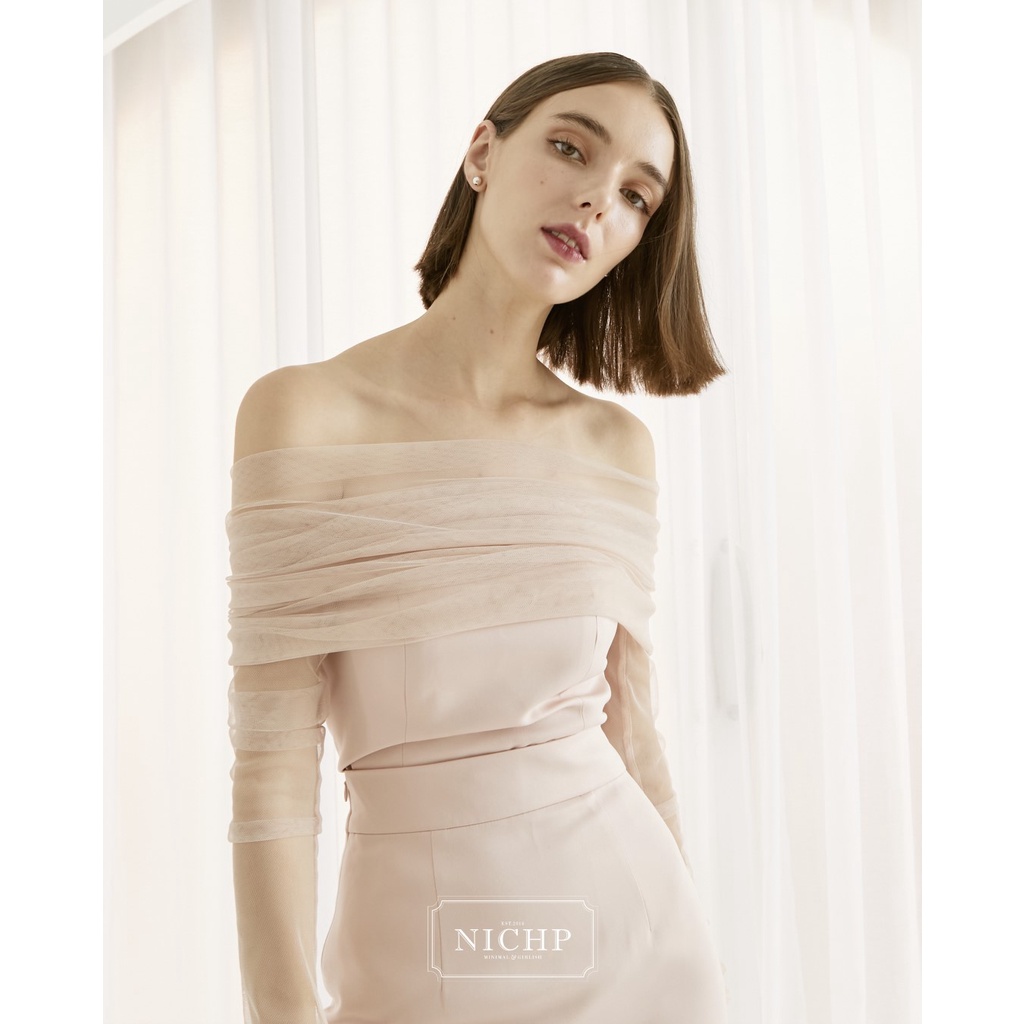 NICHp : TALIARA TOP เสื้อเกาะอก ชุดออกงาน แฟชั่นผู้หญิง | Shopee Thailand