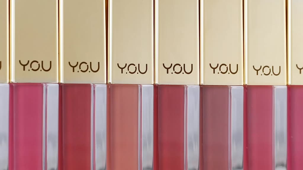 YOU Rouge Velvet Matte Lip Cream เนื้อเนียน บางเบา แห้งเร็ว มีสารสกัด ...