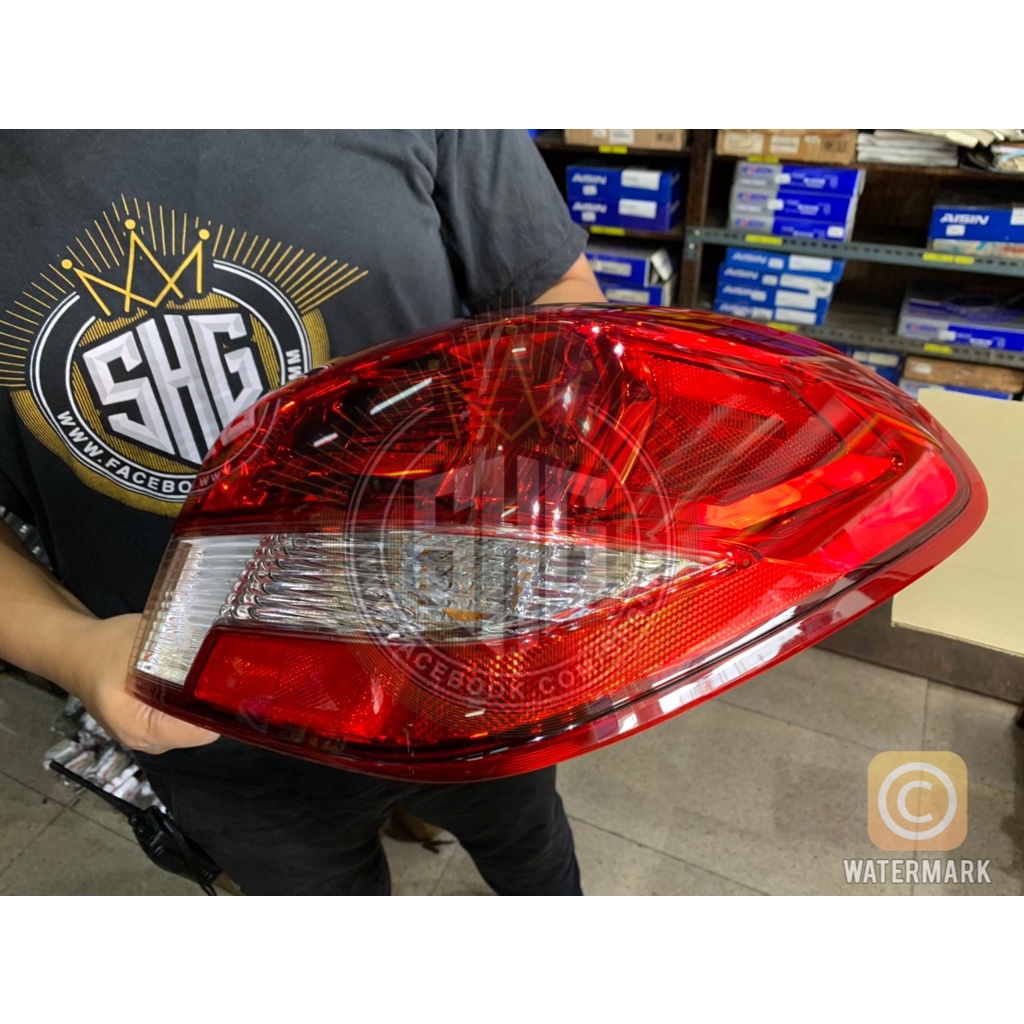 ไฟท้าย Mitsubishi รุ่น Attrage 2016 แท้ศูนย์ (8330B069) (8330B070 ...