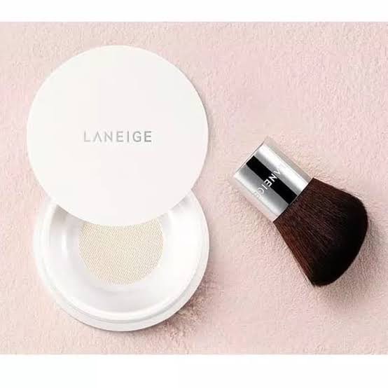 Laneige Light Fit Powder พร้อมแปรงคาบูกิจาก laneige ของแท้ | Shopee ...