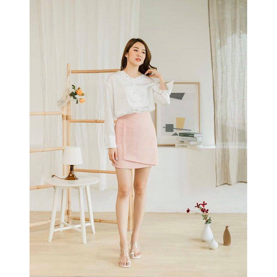 ของมือสอง ขออนุญาตยืมรูปจากแบรนด์ brand : miladi เสื้อเชิ้ตแขนยาว สีขาว ...