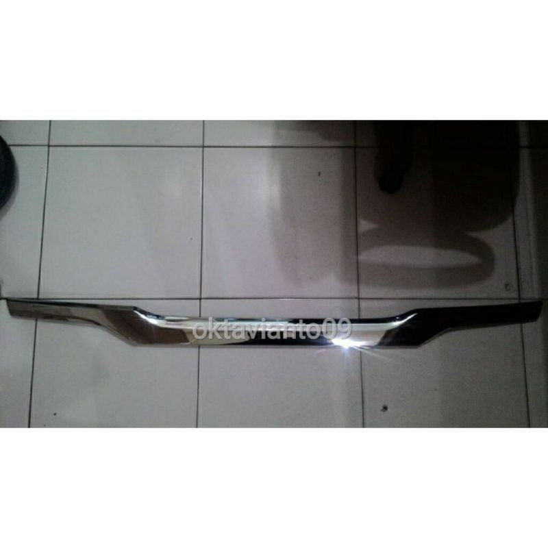 ฝากระโปรงท้าย List for Grand Innova 2014-2015 full Chrome | Shopee Thailand