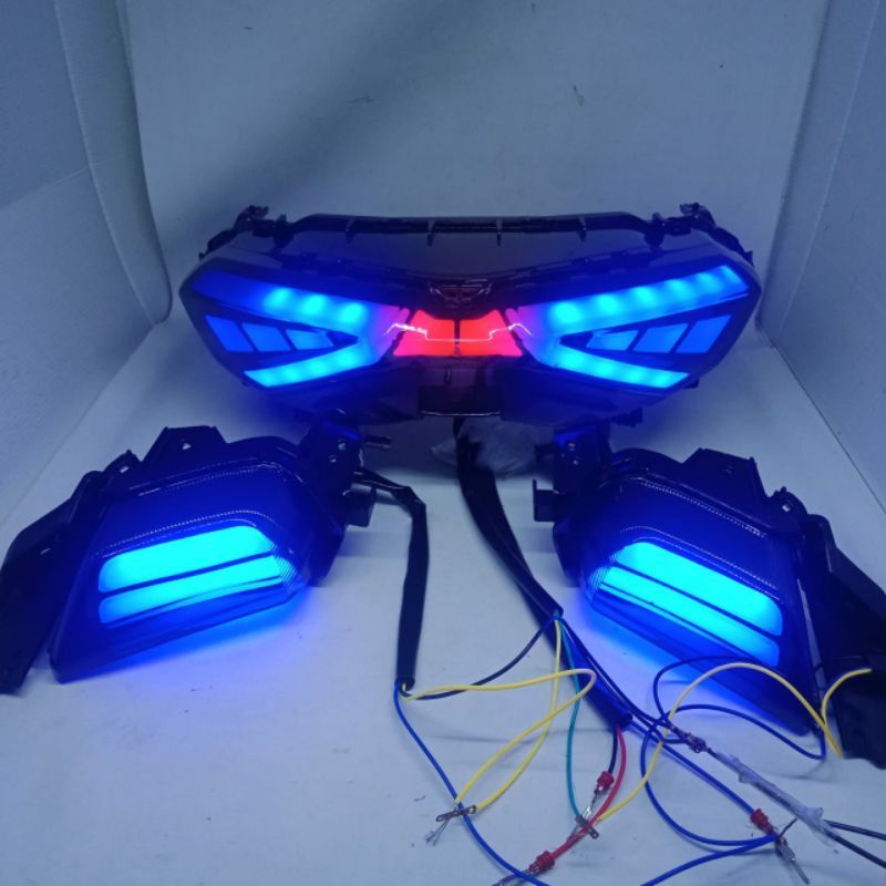 Nmax ใหม่ โคมไฟหน้า หลัง คุณภาพสูง 3IN1 NMAX STOP Lamp NEW 2020-2022 ...