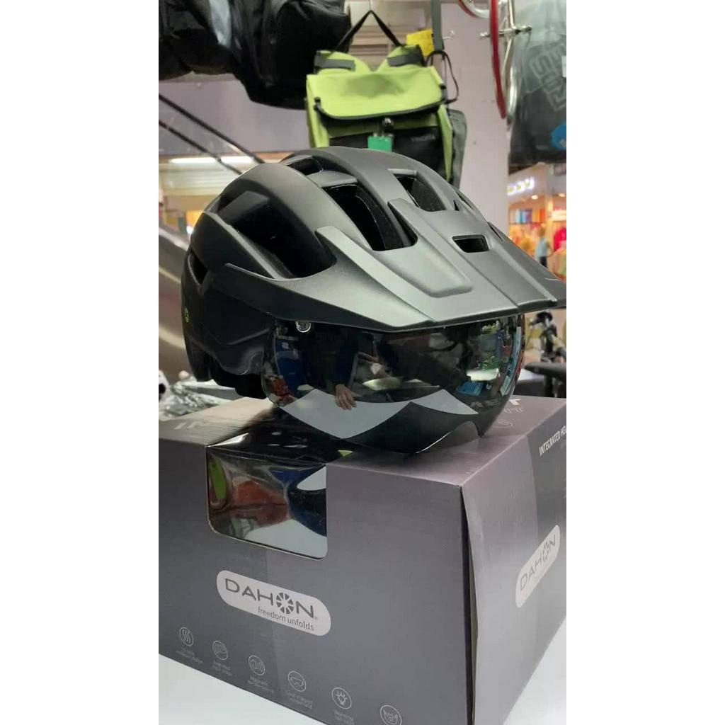 หมวกกันน็อค Dahon Integrated Helmet มีแว่นแม่กันแดดแม่เหล็ก ไฟท้ายUSB ...
