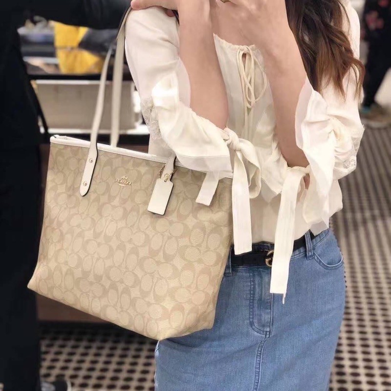 COACH CITY ZIP TOTE IN SIGNATURE COATED CANVAS (COACH F58292) 🔻SIZE ...