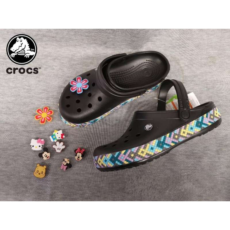 NEW!!รองเท้าCROCS ลายPixelสีสดใส สุดแสนน่ารัก รุ่นใหม่ล่าสุด | Shopee ...