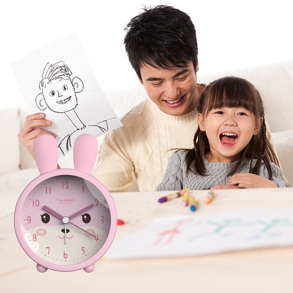 BETL นาฬิกาอาวุธพร้อมเวลาอ่านแสงได้ง่ายในที่มืด การควบคุมปุ่มที่สะดวก ...