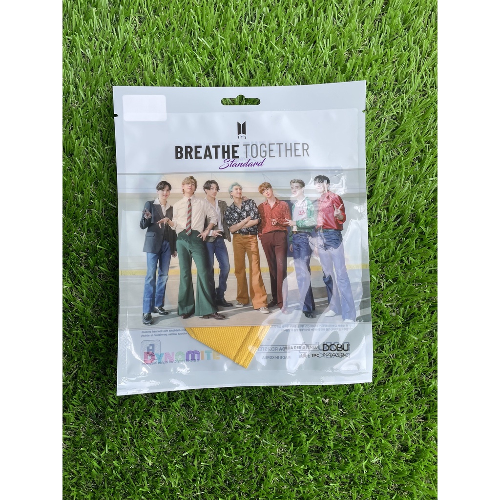 [BTS] พร้อมส่ง หน้ากากอนามัย BREATHE TOGETHER Standard ของแท้เกาหลี DOBU MASK | Shopee Thailand
