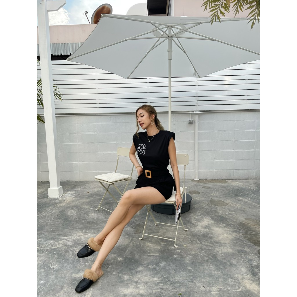 Mika.brand เสื้อยืดLoewe เสริมไหล่ฟองน้ำ4สี no.14 | Shopee Thailand