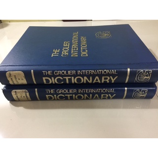 The Grolier International Dictionary Volume one and Volume two หนังสือ ...