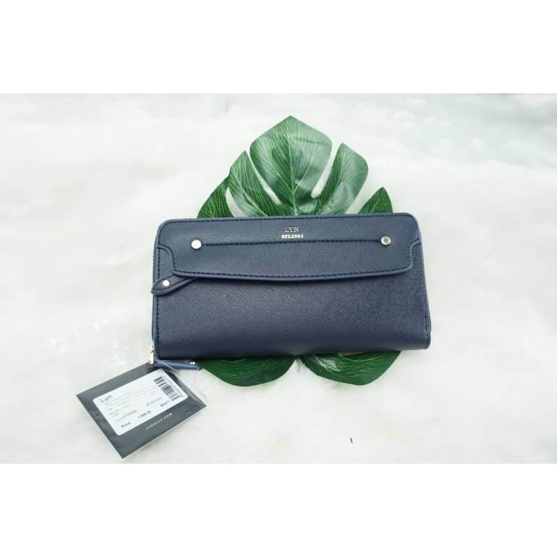 กระเป๋าเงิน LYN Trinity long wallet | Shopee Thailand