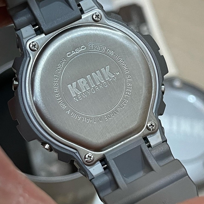 G-Shock x Krink Limited Edition รหัส DW-6900KR-8JR | Shopee G-Shock x Krink Limited Edition รหัส DW-6900KR-8JR | Shopee