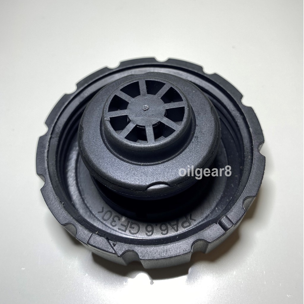 ฝาปิดกระป๋องพักน้ำ ฝาหม้อน้ำ BENZ ฝาเกลียวสีดำ W203 W204 W210 W211 W140 ...