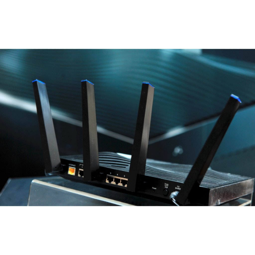 เราเตอร์ไร้สาย NETgear ความเร็วสูง R8500 Nighthawk X8 | Shopee Thailand