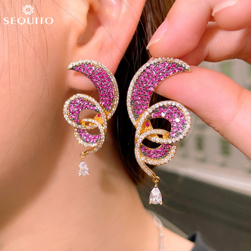 SEQUITO ออกแบบใหม่หมุนเรขาคณิตสีแดง Cubic Zirconia Dangle Drop ต่างหู ...