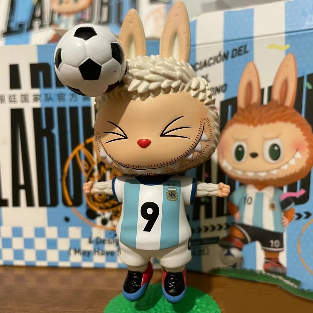 ของเล่น Labubu Argentina Confirmed POPMART POPMART Labubu Messi พร้อม ...