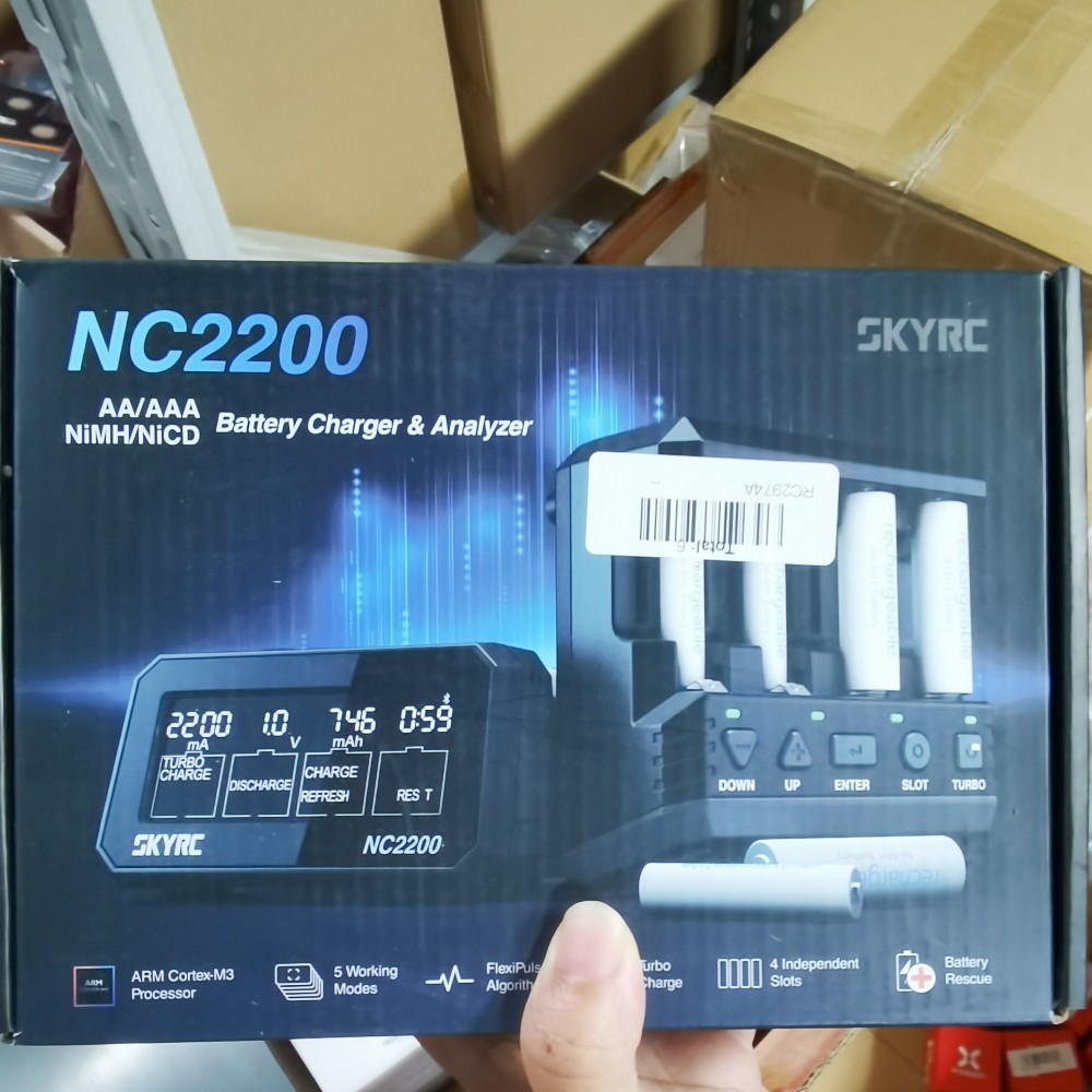 Skyrc NC2200 ที่ชาร์จแบตเตอรี่ 12V 2.0A 4 ช่อง AA AAA และเครื่อง ...