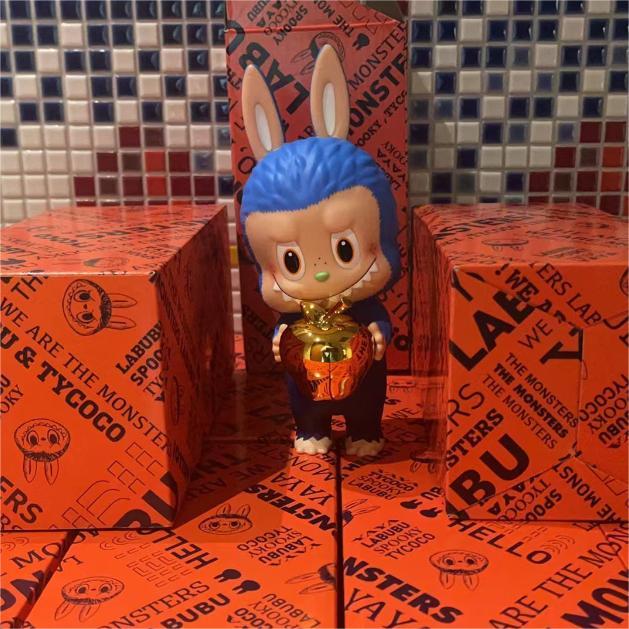 How2work Labubu Hankyu แอปเปิ้ลสีทอง TokyoTHE FAMILY HOW2WORK และ ...