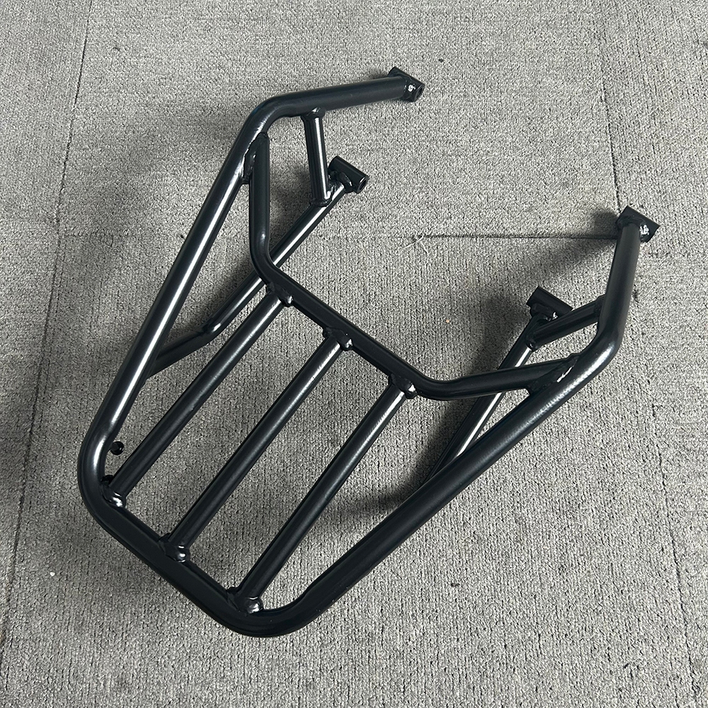 ด้านหลังกระเป๋าเดินทาง Carrier Rack สําหรับ Triumph Speed 400 Scrambler ...