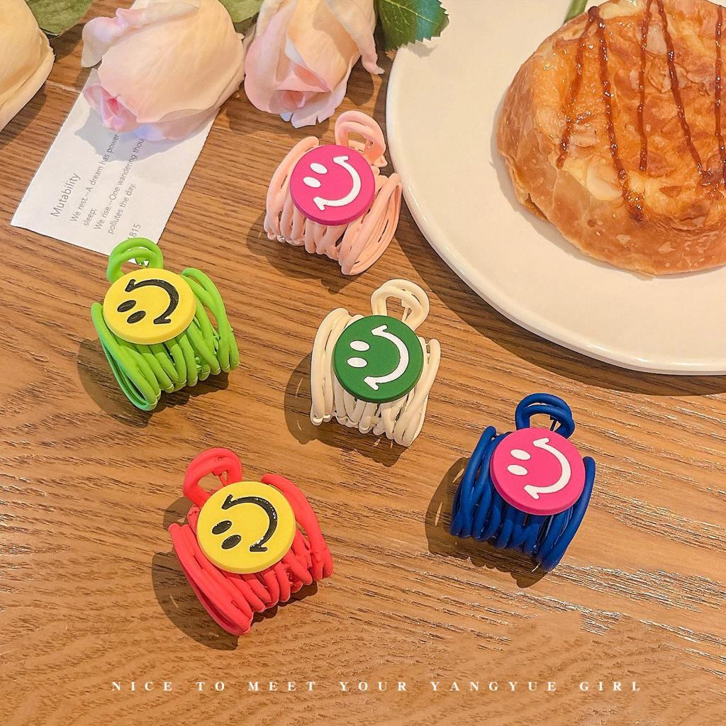 Dopamine Smiley Face Grab Clip หญิงขนาดเล็ก 2025 คลิปสไตล์ใหม่ ...