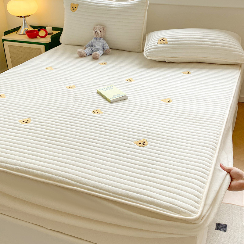 [Ten Beans] ผ้าปูที่นอนผ้าสักหลาดแบบนุ่มลายหมี 5 ฟุต 6 ฟุต 1.5 ม1.8 ม3 ...