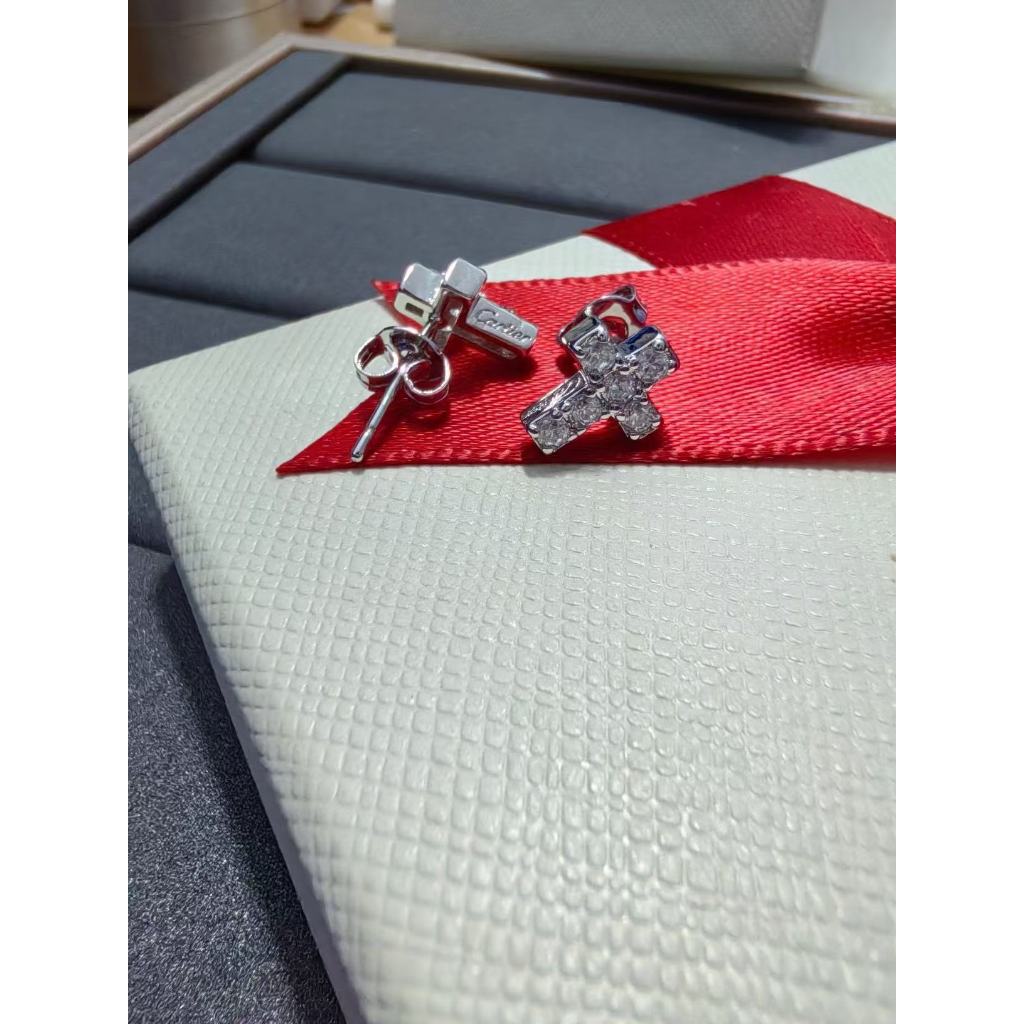 2025 ใหม่ CART*ER CROSS SILVER EARRINGS-ONE PAIR | Shopee Thailand