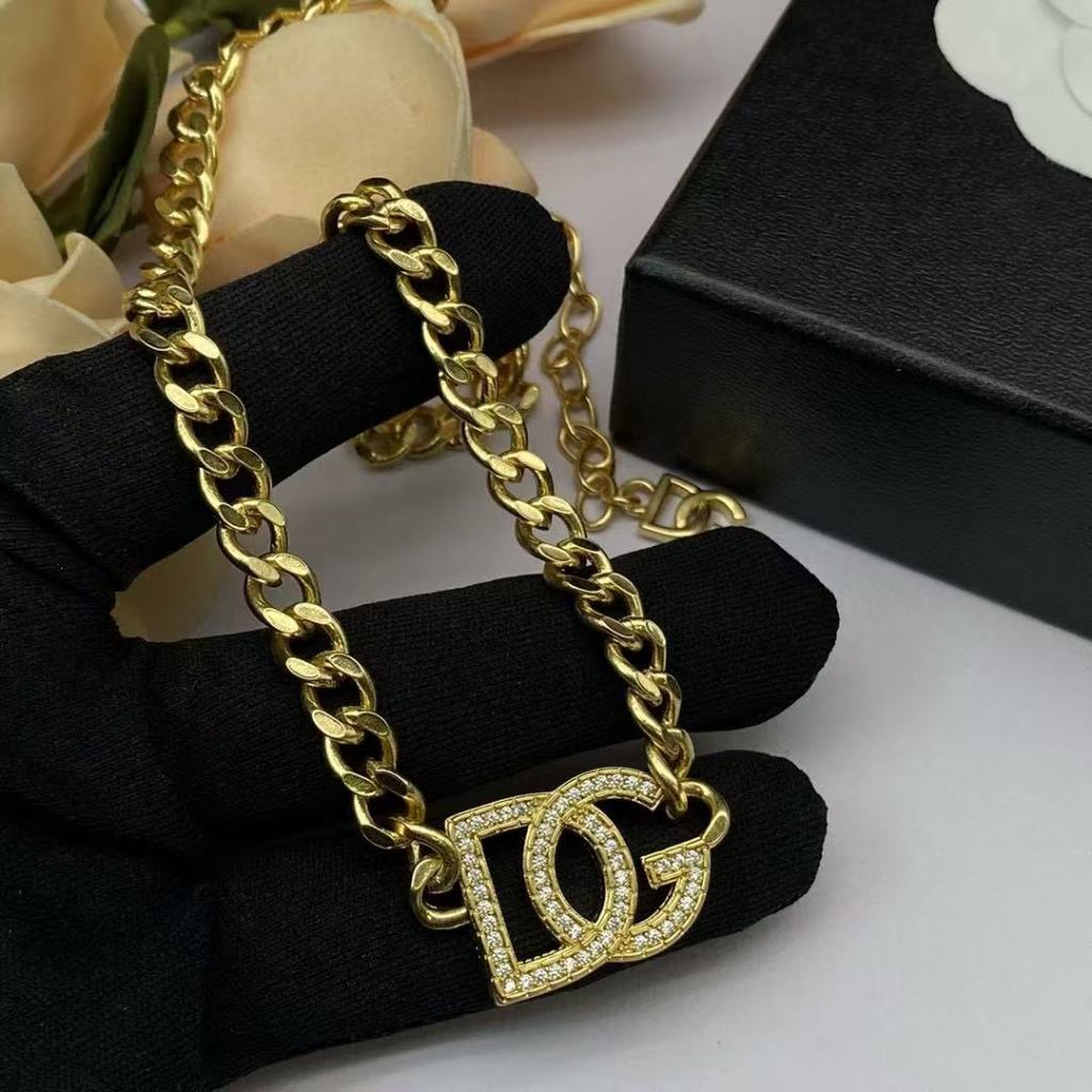2025 NEW DG LETTER NECKLACE- LENGTH ABOUT 52CM | Shopee Thailand