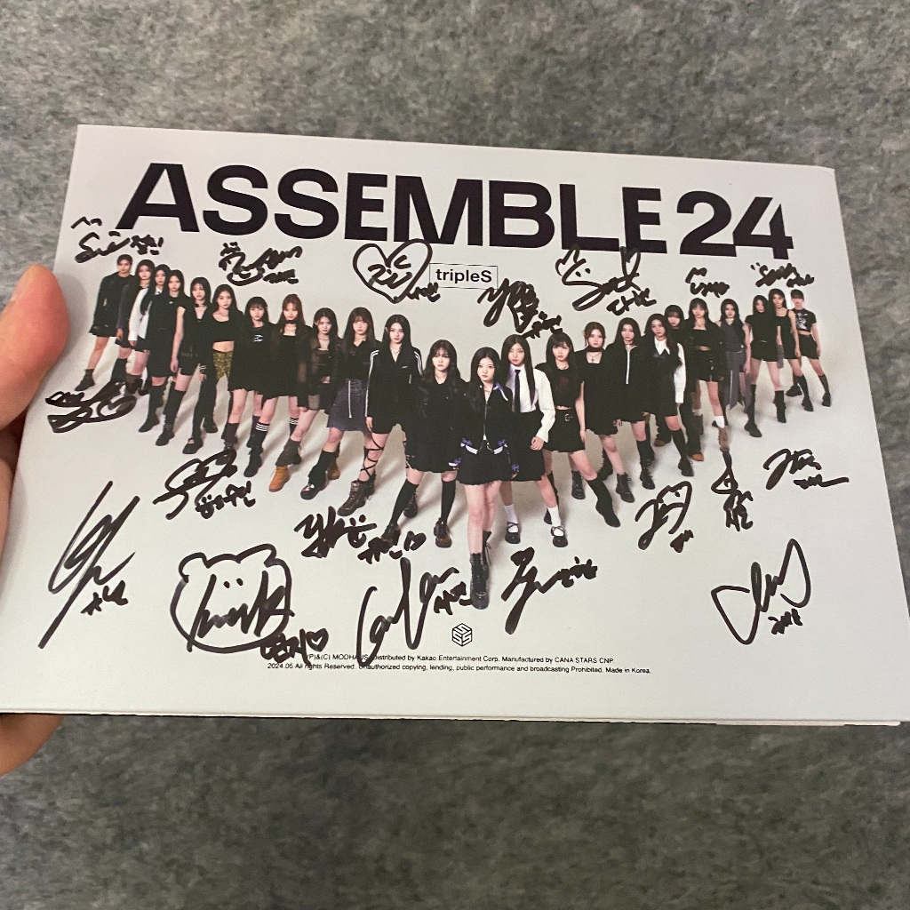 ป้ายมือ TripleS ASSEMBLE24 AUTOGRAPHED อัลบั้ม SIGNED COLLECTION ...