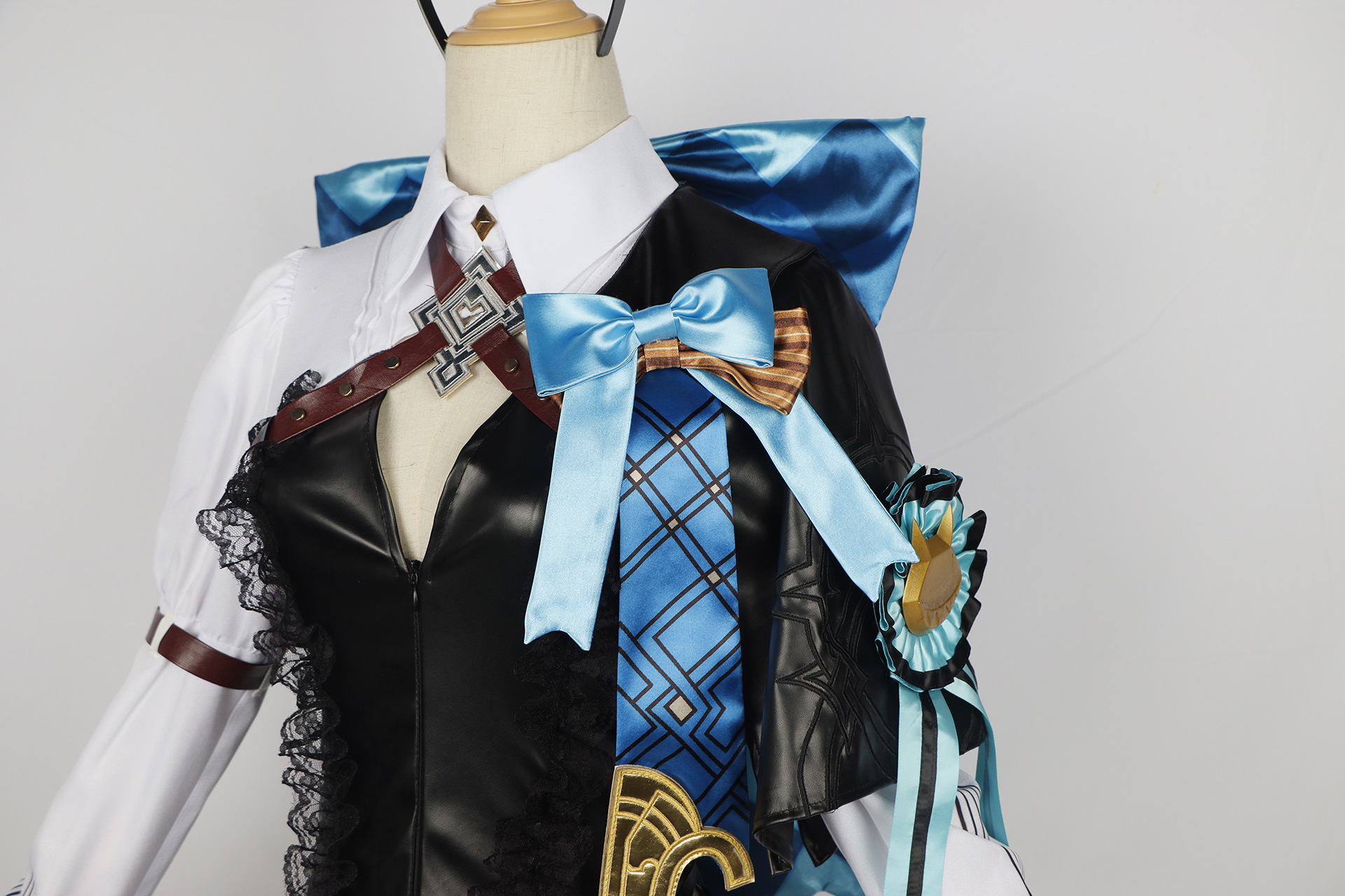 Genshin Impact Lynette Lyney Cosplay Costume ชุดคอสเพลย์ เกม สองมิติ ...
