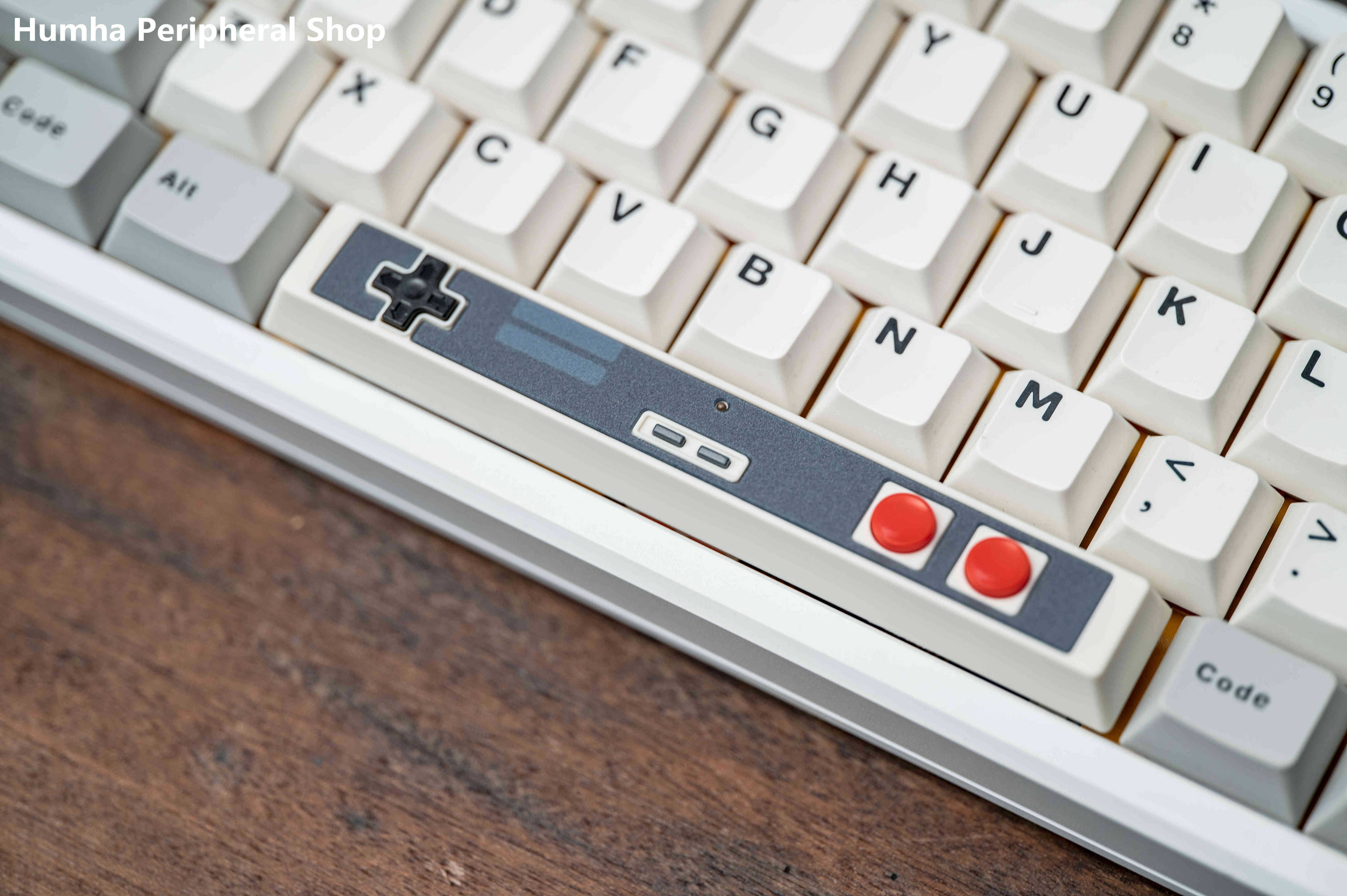 Humha ปุ่มกดคีย์บอร์ด 6.25U ลายสเปซบาร์ สีแดง และสีขาว สไตล์เรโทร | Shopee Thailand