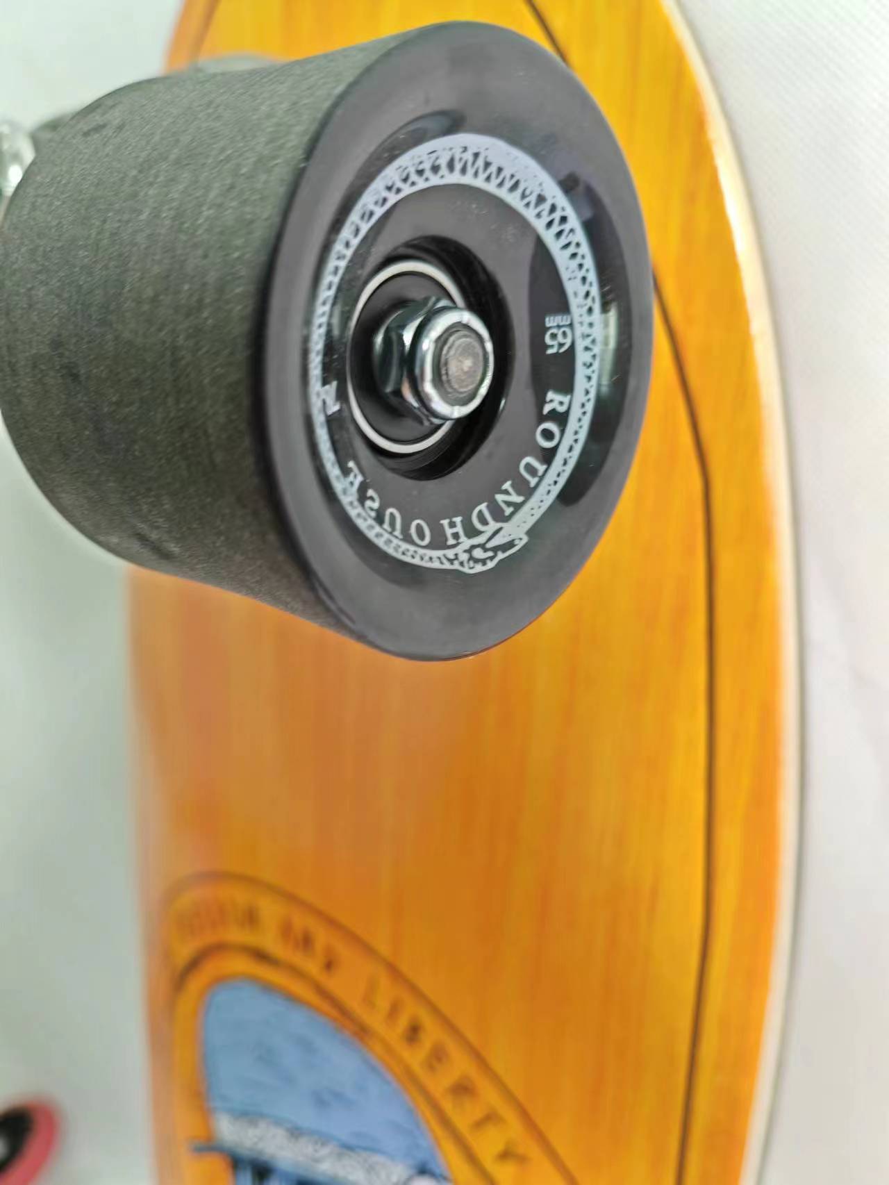 ล้อสเก็ตบอร์ด 65 มม. 78A สีดํา ROUND HOUSE WHEEL 4PCS SURF SKATE WHEEL ...
