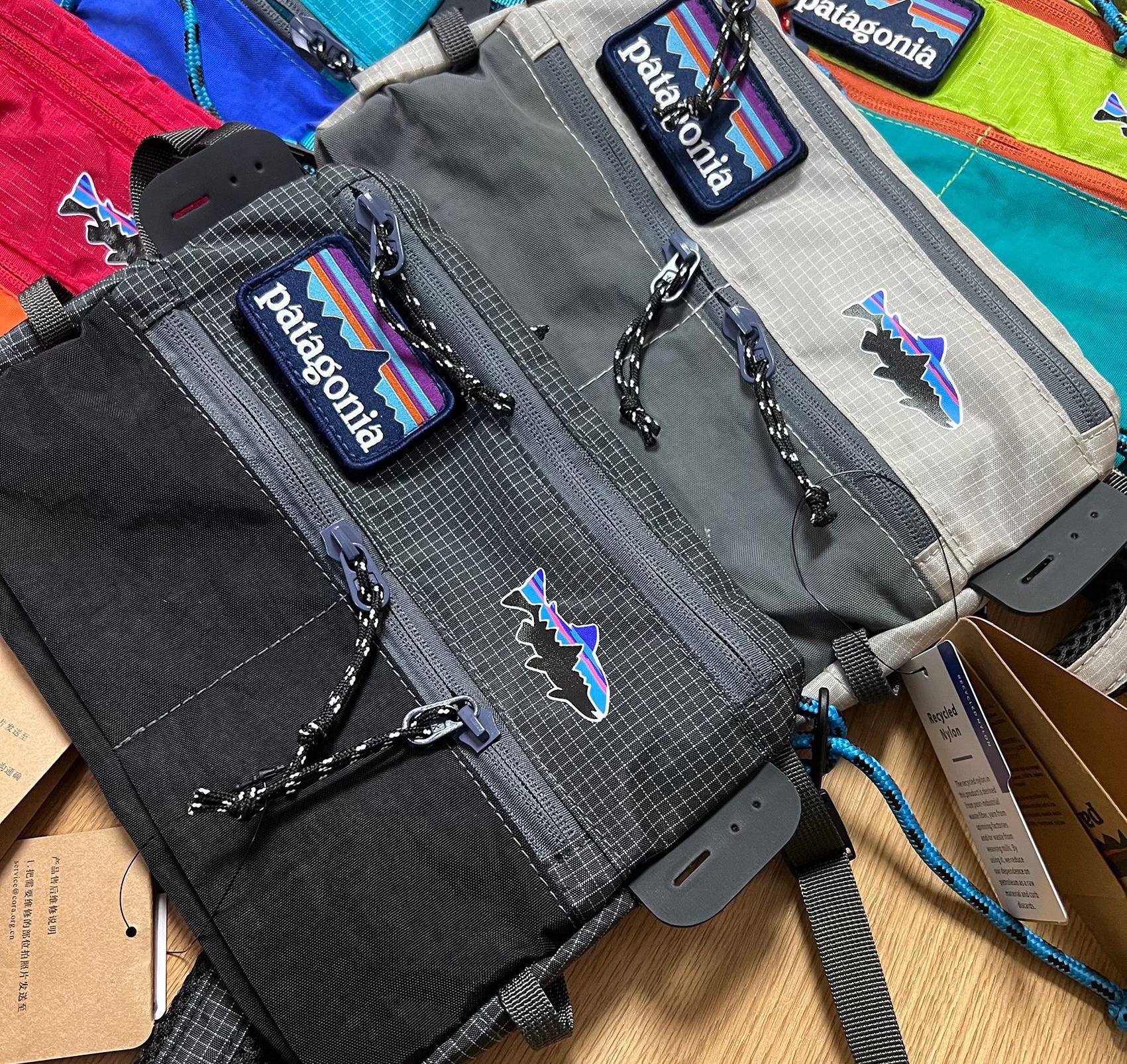 ใหม่ BT/Outdoor Bata American Checkered Flying กระเป๋าคาดอก กระเป๋า ...