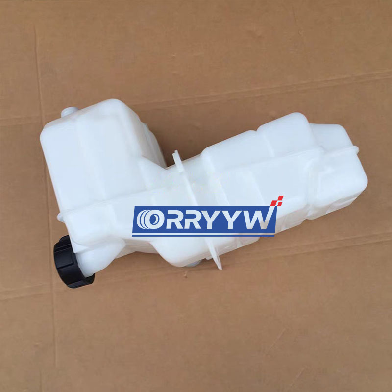 เหมาะสําหรับ P380P340P360 Scania Cooling Auxiliary Water Tank ขวดน้ํา ...