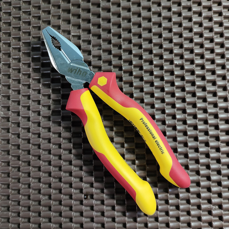 Wiha 26708 คีมรวมช่างไฟฟ้าหุ้มฉนวนเครื่องมือ 1000V พร้อมข้อต่อไดนามิก ...