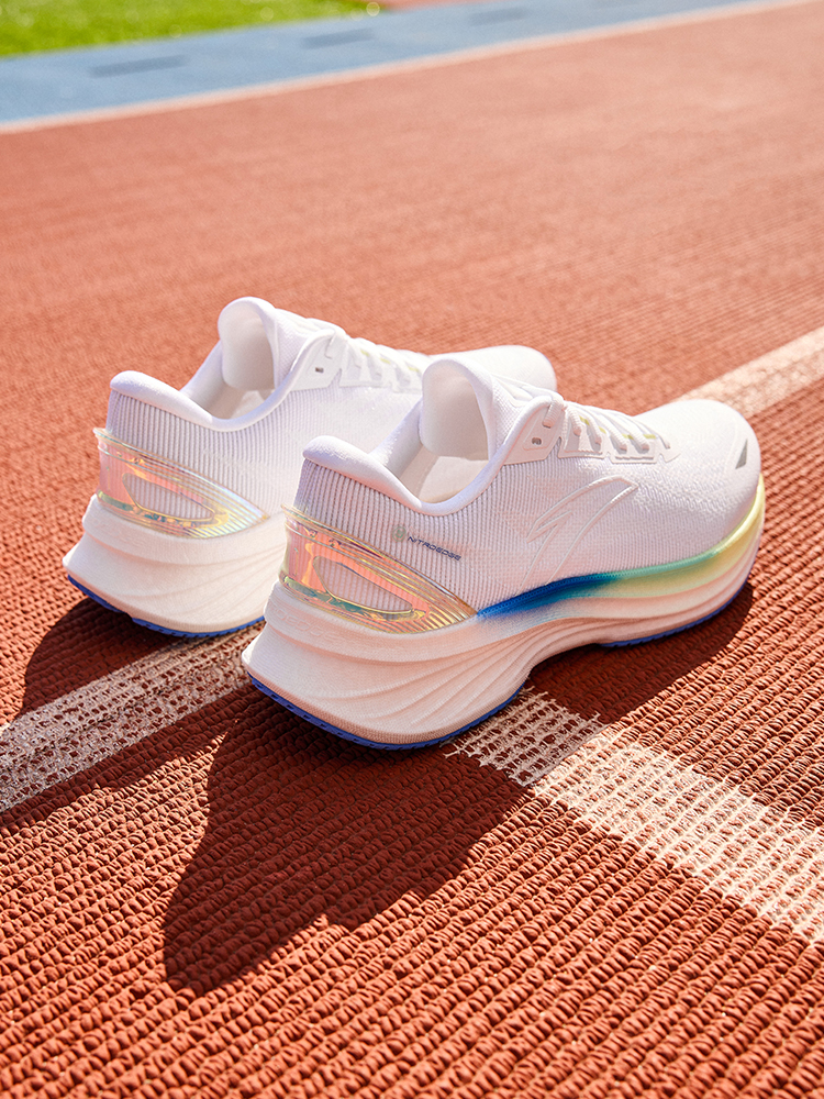 ANTA รองเท้าวิ่งสำหรับผู้ชาย มีระบบรองรับแรงกระแทก และกันลื่น เหมาะ ...