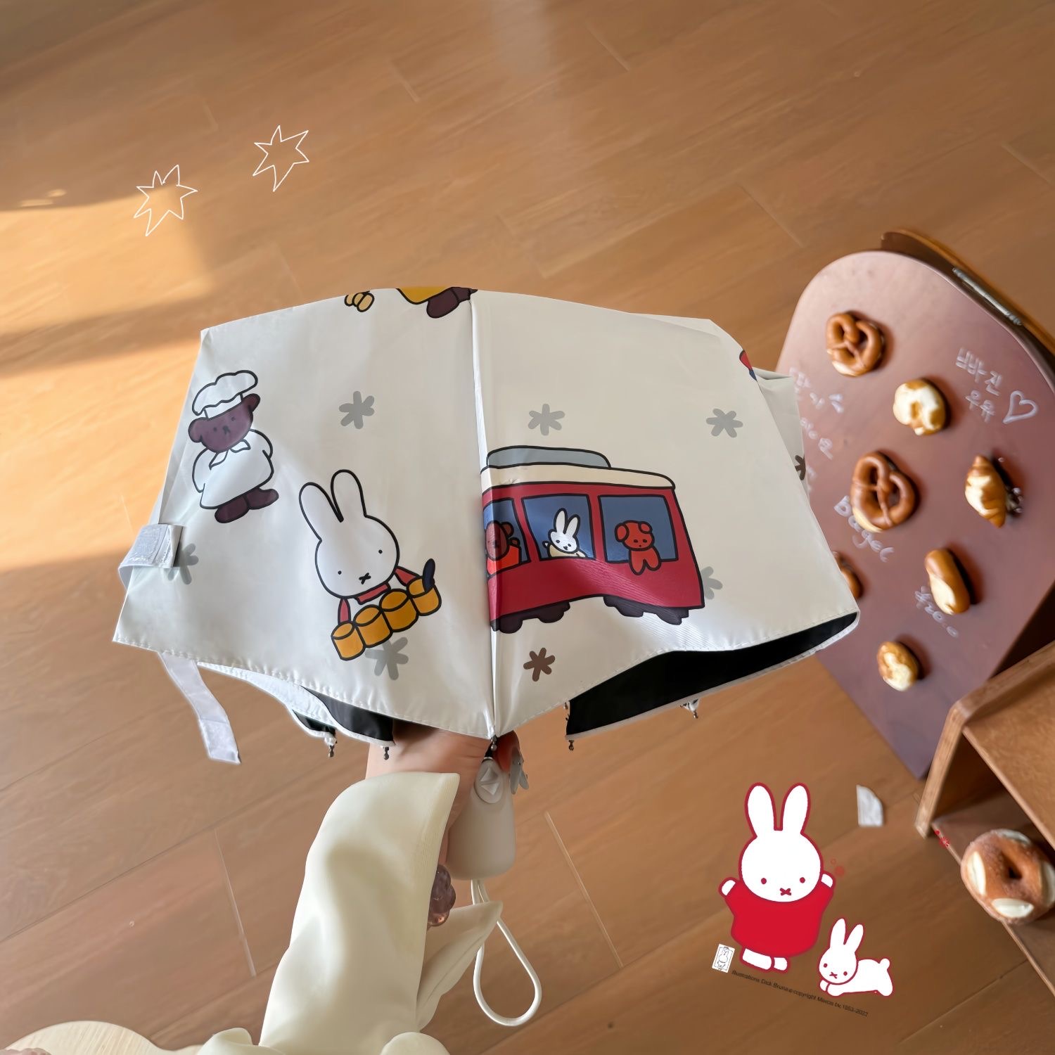 น่ารัก Miffy กระเป๋าไวนิลร่มแบบพกพาบังแดดแบบพับได้ Rain หรือ Rain Dual ...