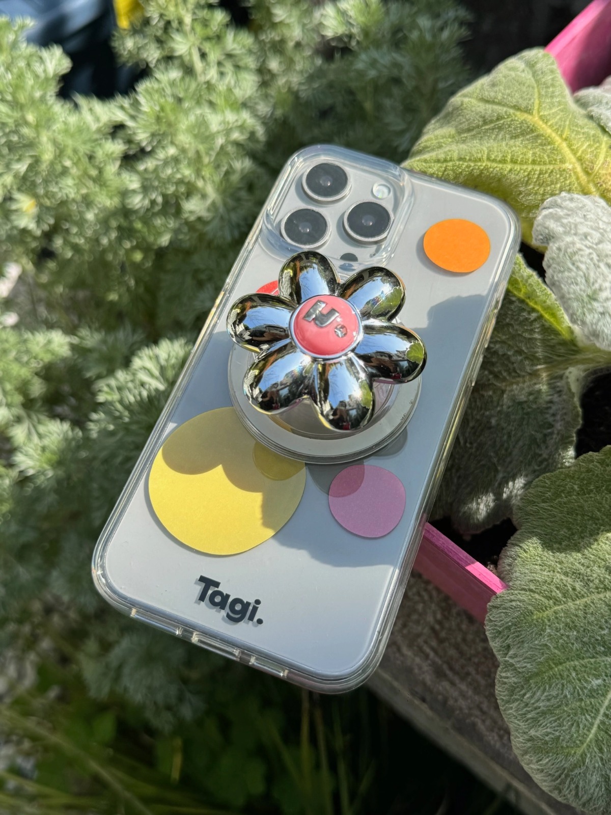 Tagi. Put-Put Flower Magnetic Phone Stand Griptok Phone Holder กริ๊บต๊ ...