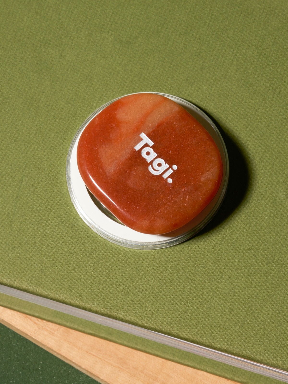 Tagi. Love Painter Natural Stone Magnetic Phone Stand ที่วางโทรศัพท์ ...